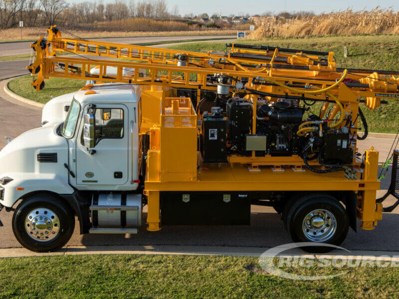 Diedrich D 50 on a Mack MD7 | Drill Truck For Sale | Unit #22146