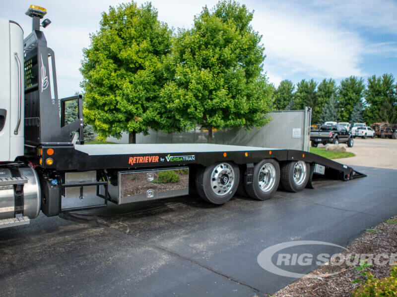 Versatran 20T Retriever Truck | Support Equipment