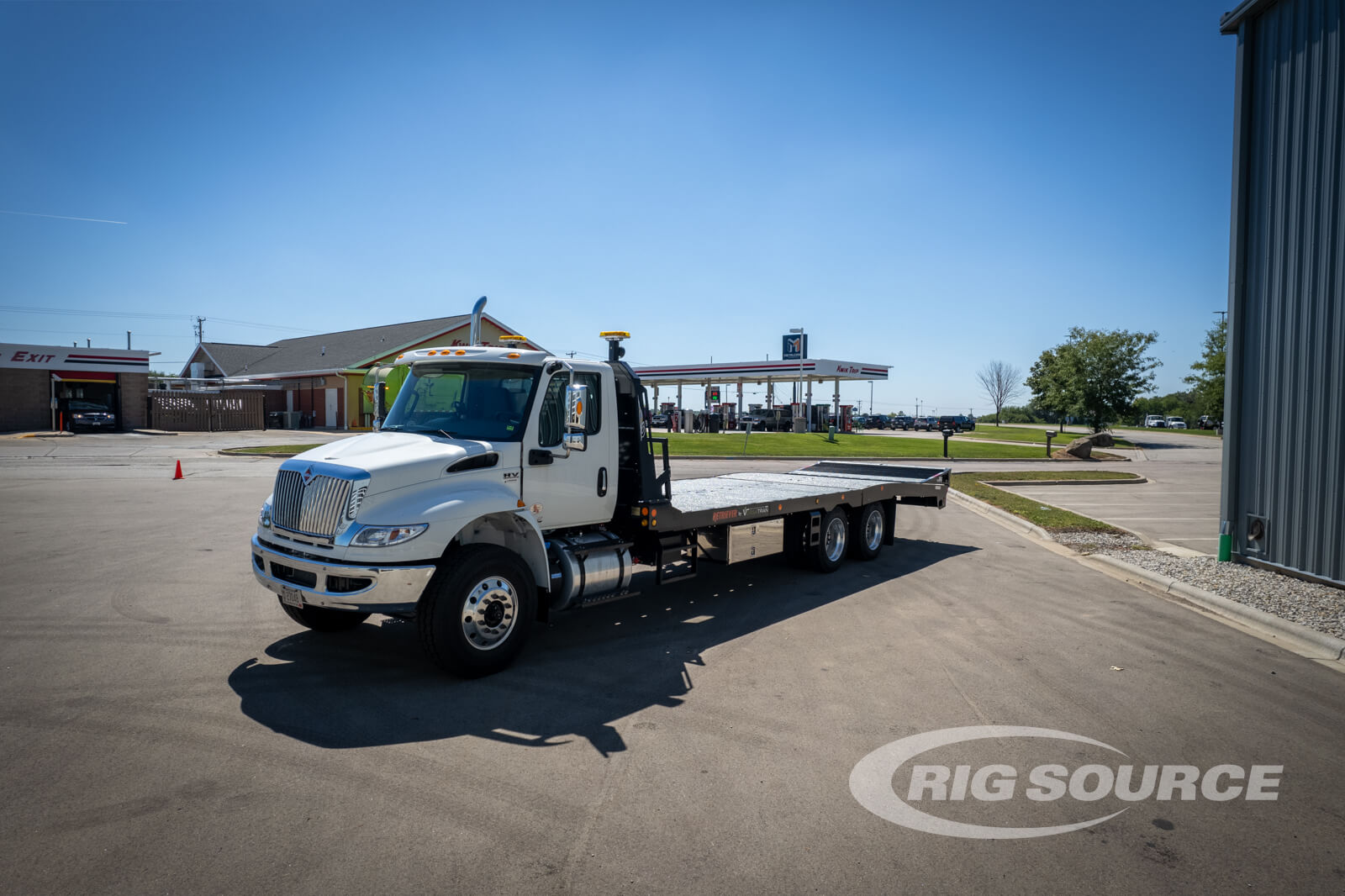 ***SOLD***Versatran 15T Retriever - 2024 International HV607 Chassis ...