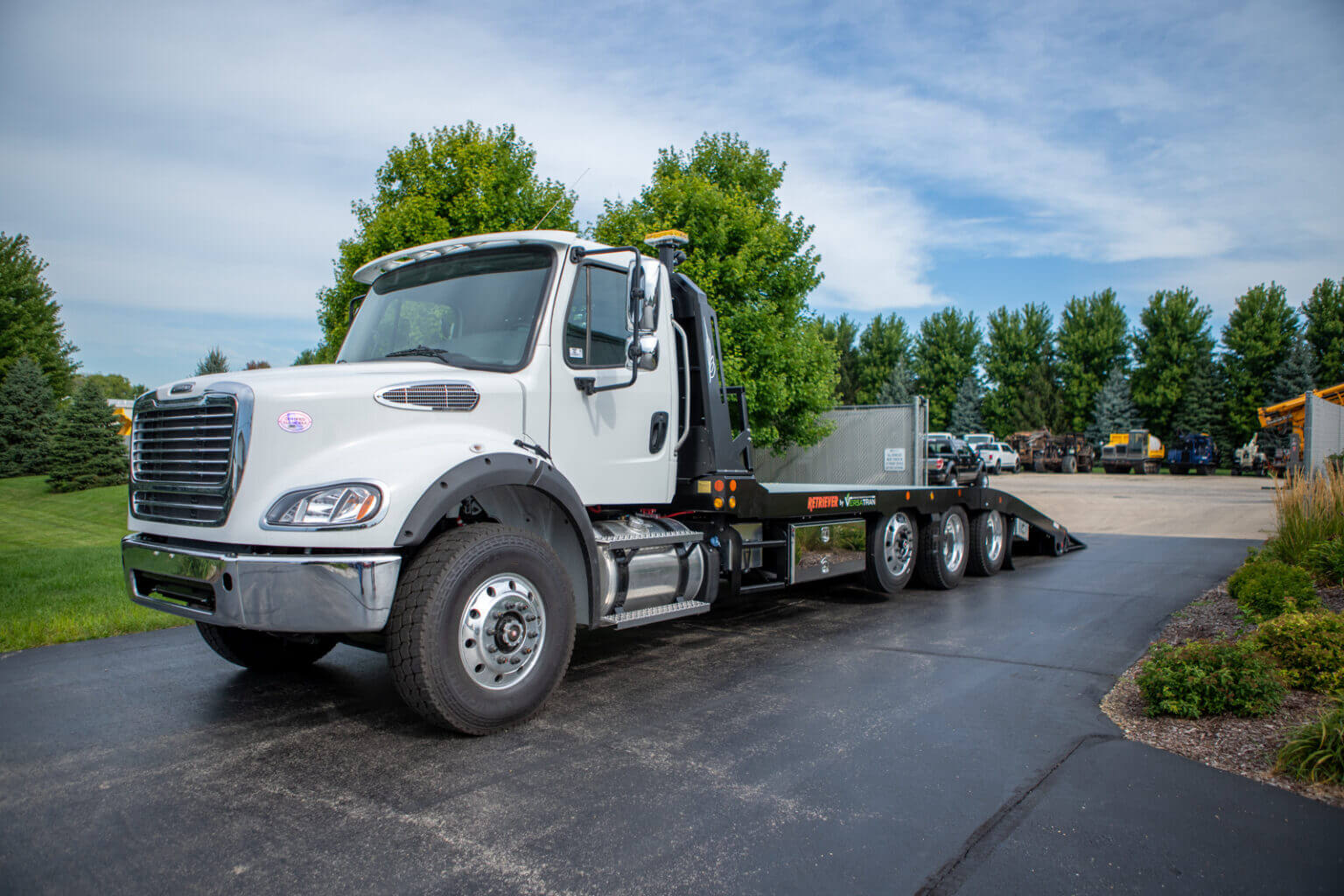 VersaTran Retriever Truck | Rig Source Hauler Truck